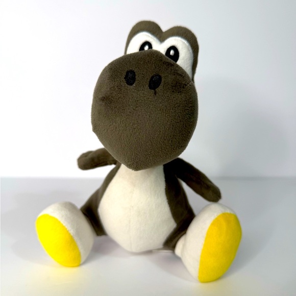 Nintendo | Toys | Nintendo Super Mario Bros 8 Yoshi Grey Plush Toy ...